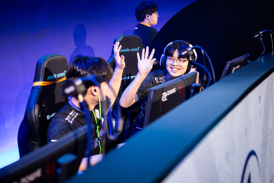 [PGS 4] GNL·광동·DK, 일제히 '빨간불'…교전력·자신감↓