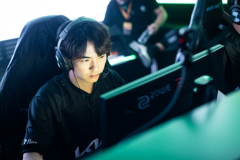 [PGS 4] GNL·광동·DK, 일제히 '빨간불'…교전력·자신감↓