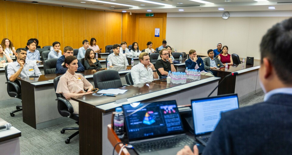 英 케임브리지대 MBA 학생들 "SKT DNA 배우러 왔어요”