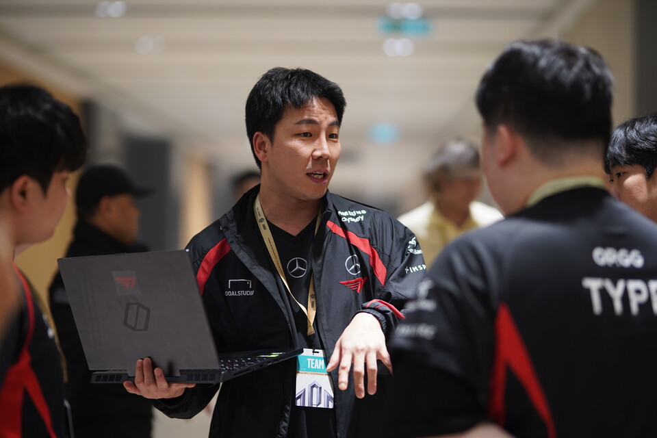 [PGC] '쏘닉 픽' 이엔드까지 살아났다…T1, 서킷3 R2 진출