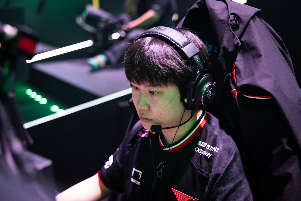 [PGS 8] 韓, 또 가시밭길…T1 38점·DNF 30점·배고파 25점