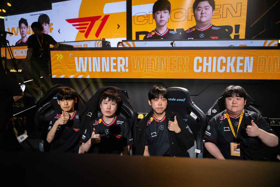 [PGS 8] T1, 유일 '2연치'로 그파 진출…'1점차 탈락' 아픔 지웠다