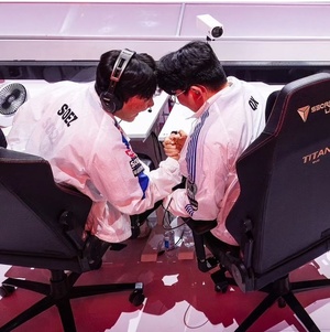 [PMWC] DRX, 40만달러 '쩐의 전쟁' 쾌조의 스타트…첫날 2위